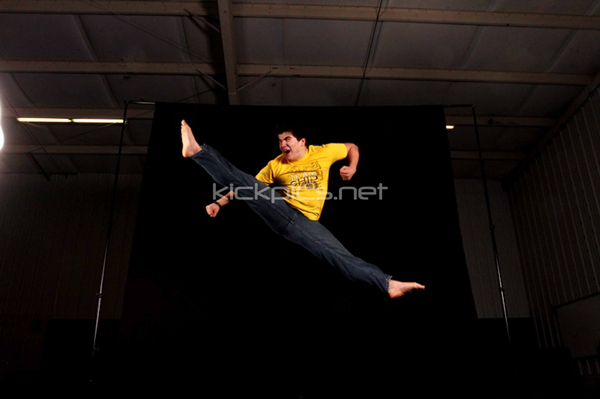 KICKPICS - home of the hottest martial arts kicking photos on the planet.