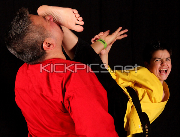 KICKPICS - home of the hottest martial arts kicking photos on the planet.
